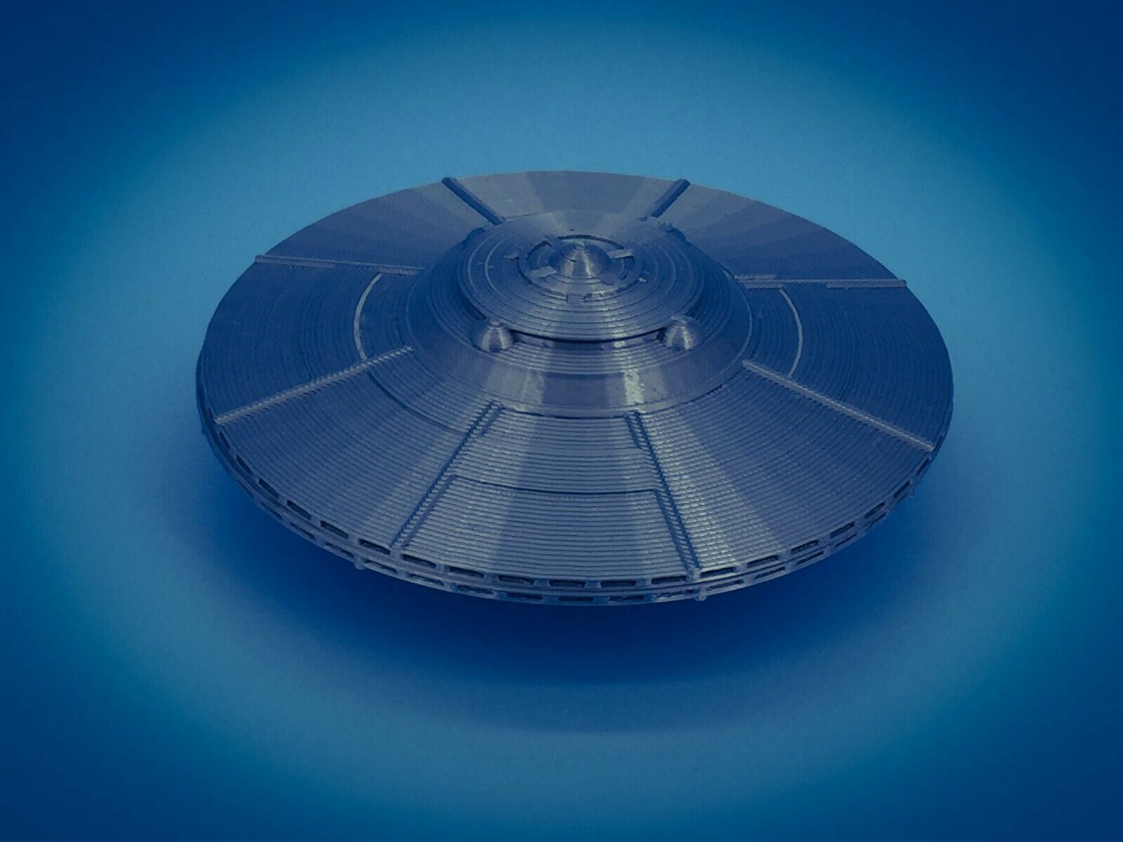 UFO Flying Saucer Alien Space Ship - G Scale - 1:24 - Made in the USA ...