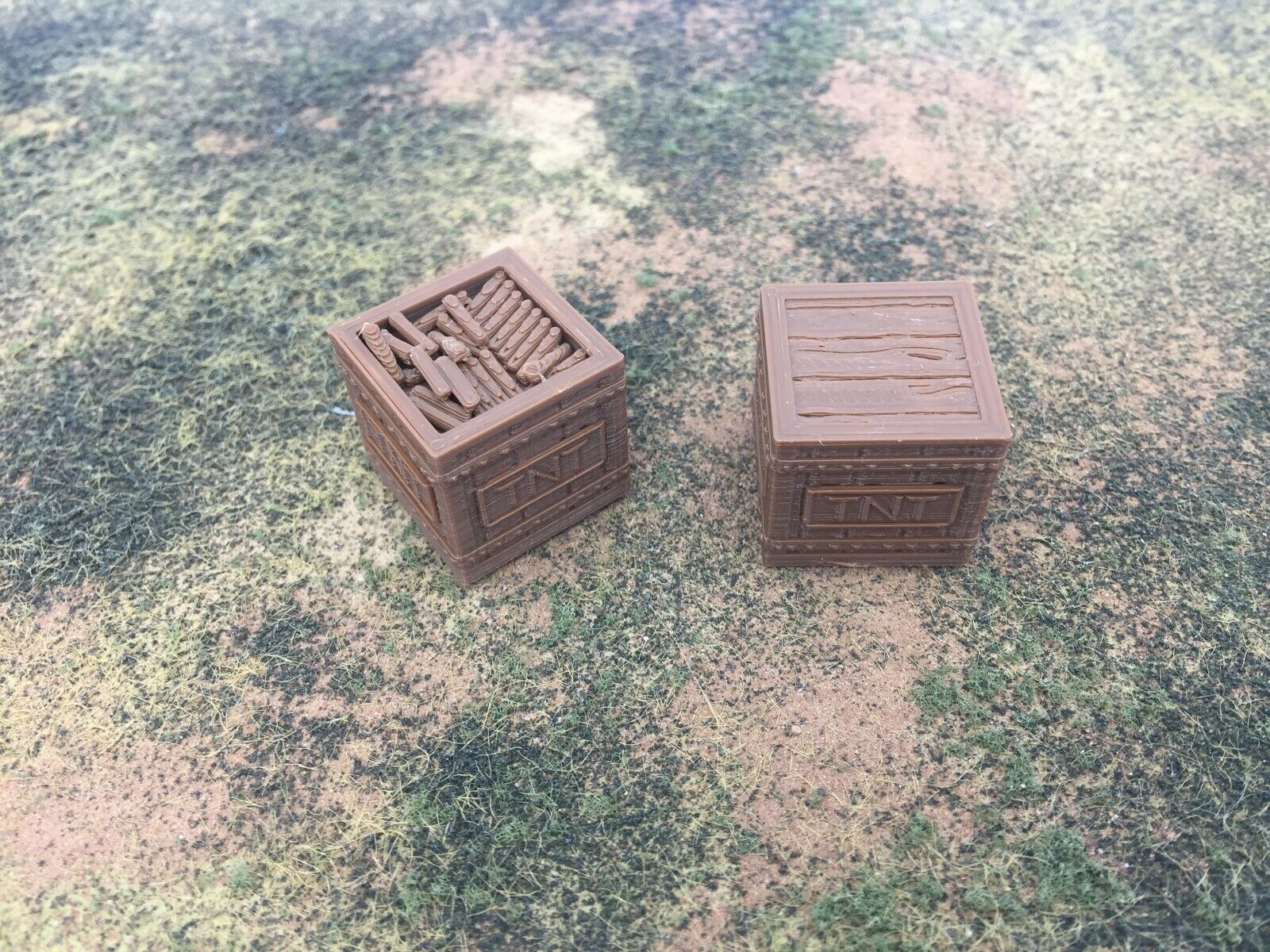 NEW! 2pc Set of DYNAMITE CRATES Open & Closed Top - S Scale 1:64 - Fre ...
