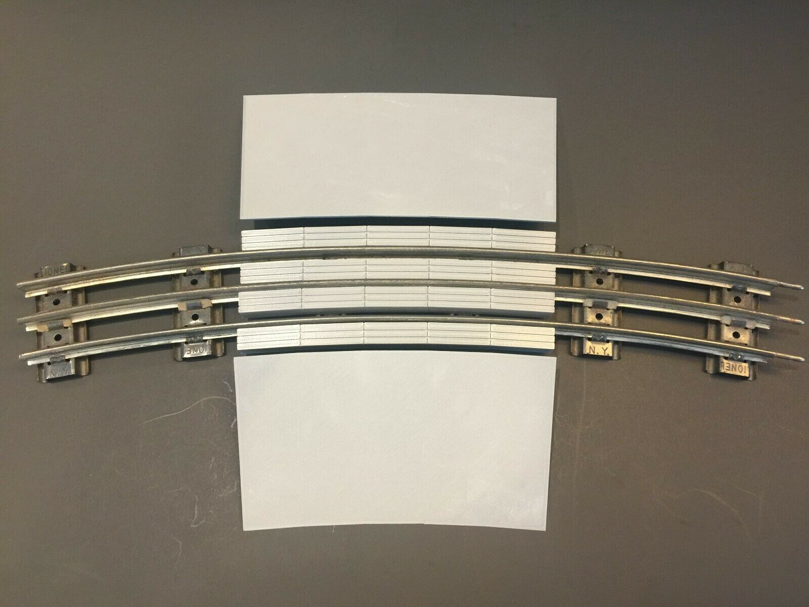 CURVED O31 O42 O54 O72 GRADE CROSSING for Lionel or similar 3 Rail Tub ...