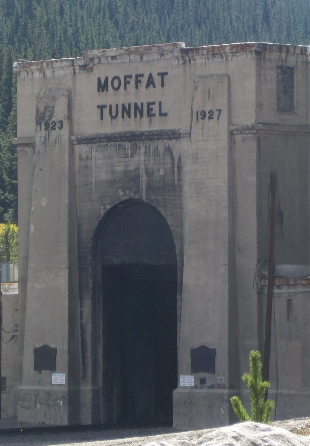 Historic Moffat Tunnel - East Portal - "Space and Budget Friendly Vers | Model Scenery World